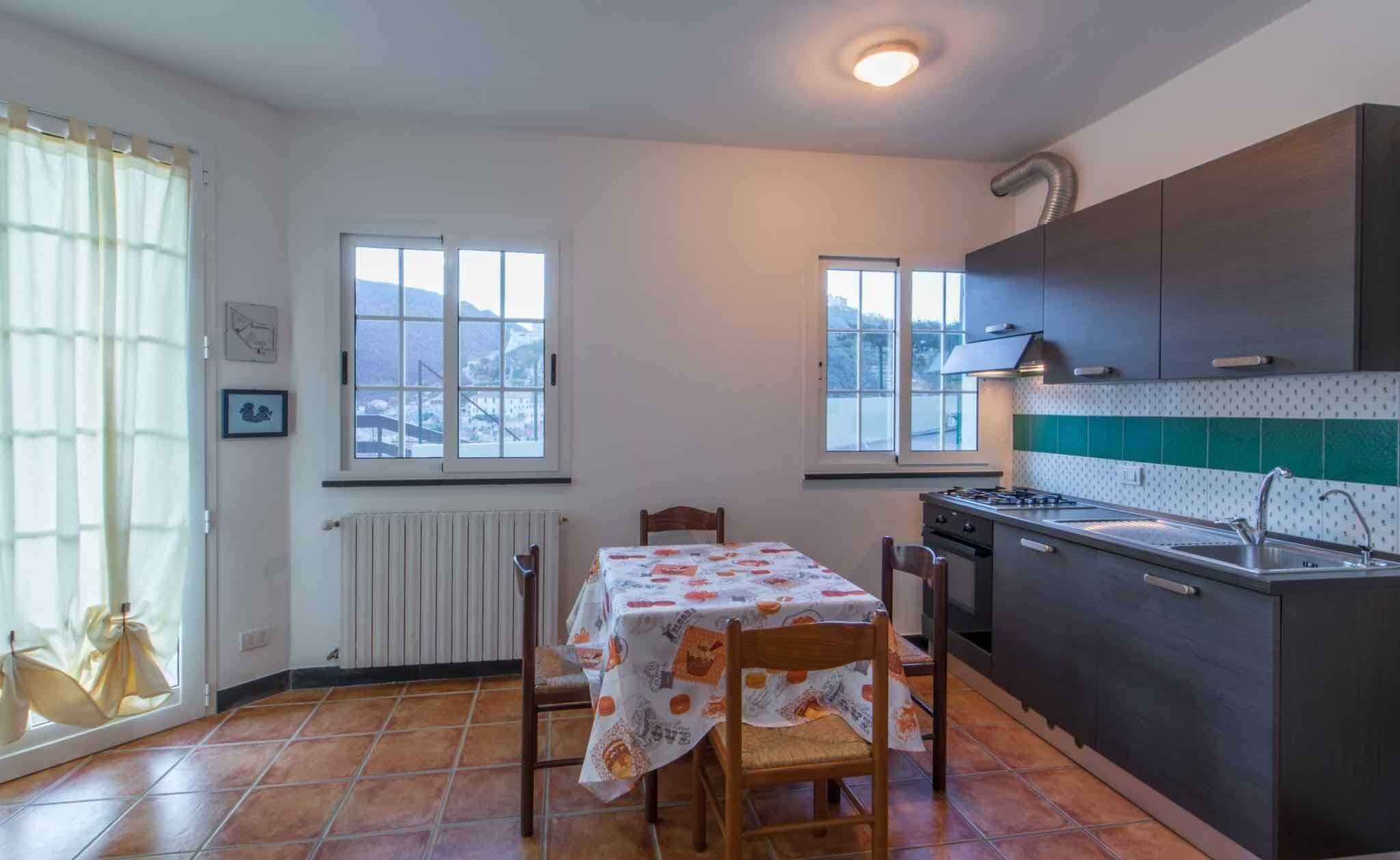 Monolocale in villa con piscina | Cozinha privada | Um frigorífico/congelador grande, um forno, uma placa de cozinha 