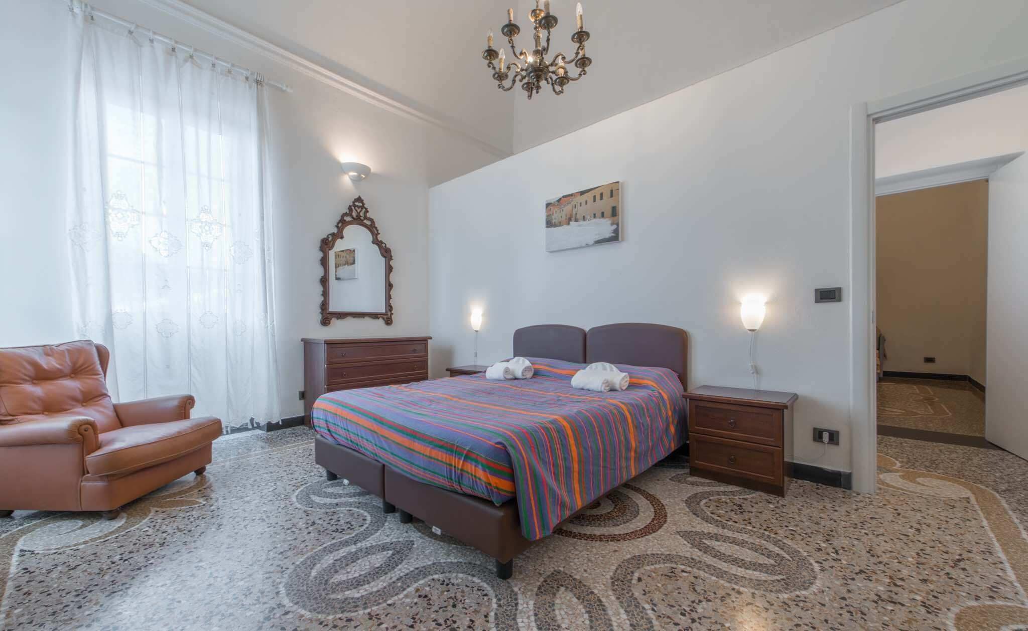 Appartamento in villa con piscina e terrazza panoramica | Cortinas/cortinados opacos, ferro/tábua de engomar 