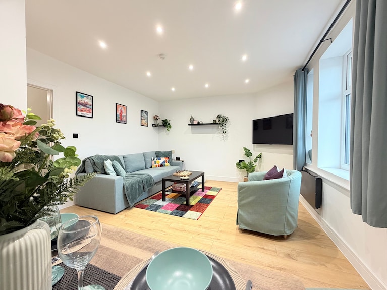 Modern Central 2br Sleeps 6 Walk To Station - East Sussex
