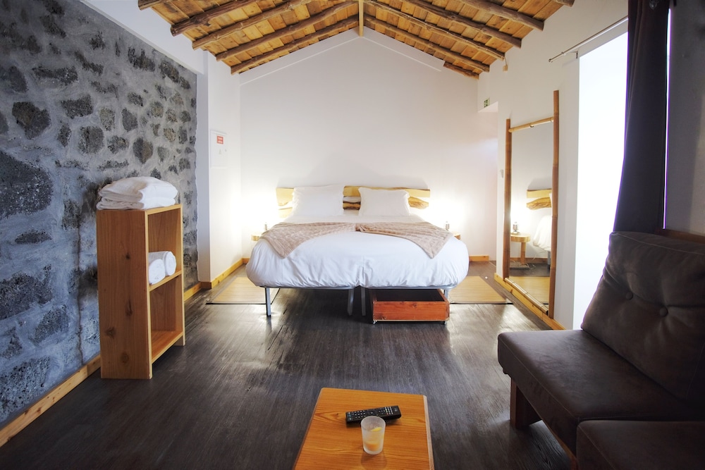 Aldeia Dos Caldeirões - Azores