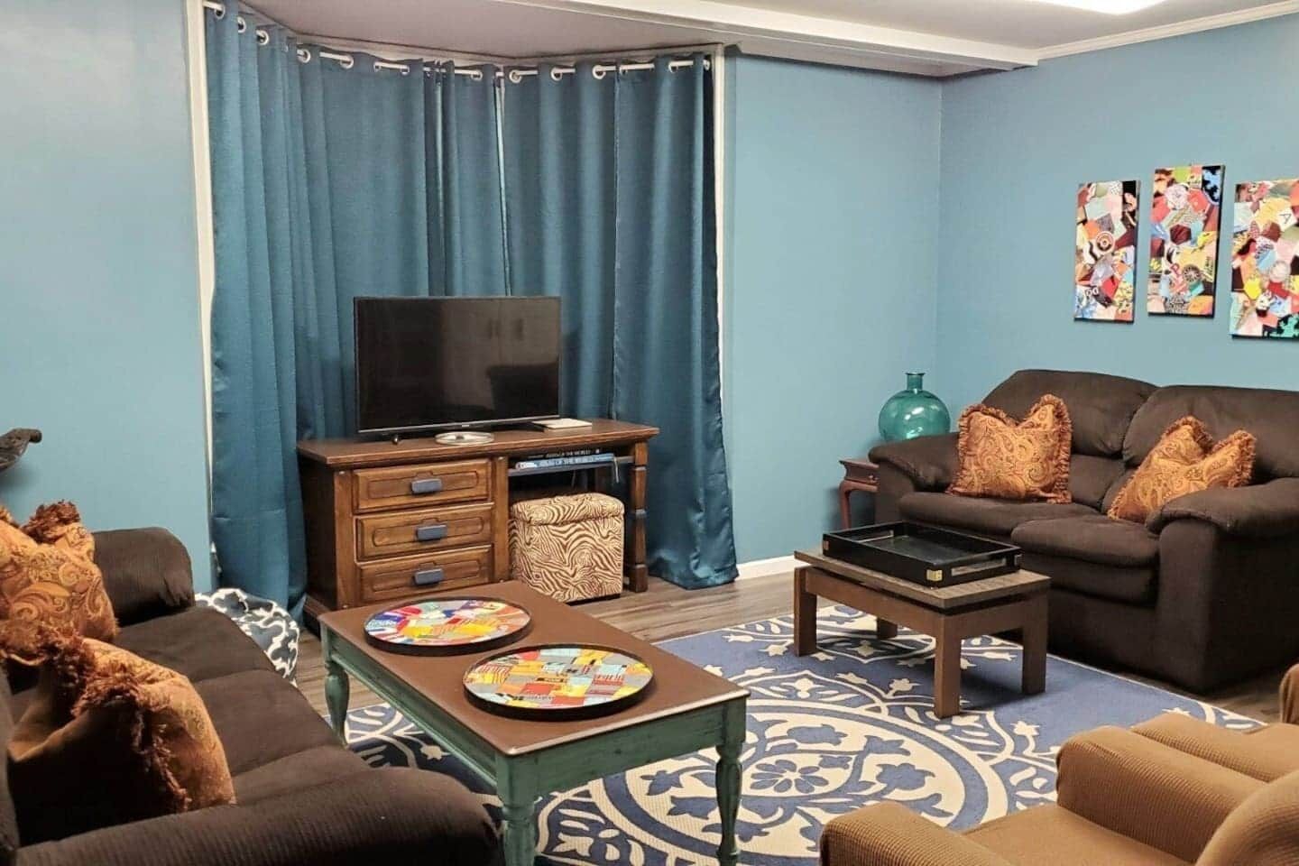 Perfect For Groups | 11br Sleeps 26 By Falls & Fun - Niagara Falls
