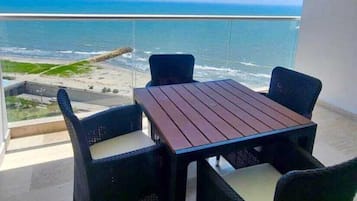 Estúdio conforto, vista para a praia | Sacada