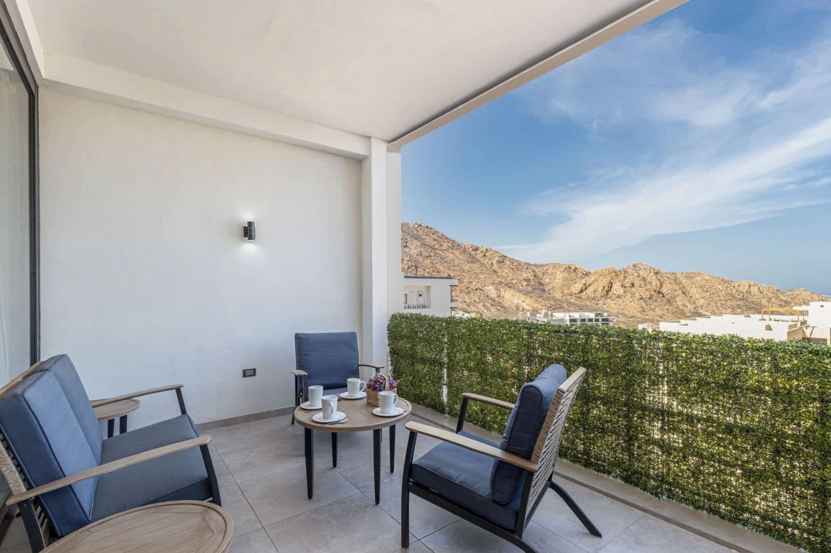 Apartamento, várias camas, varanda, vista para a montanha (Torre Maria 101) | Refeições ao ar livre