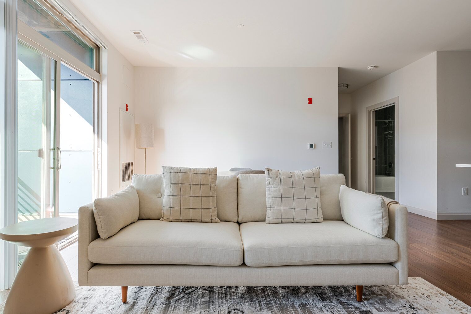 Blueground | Bleachery, Pool, Nr Charles River - Newton, MA