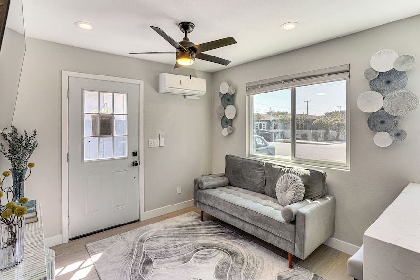 Newly Updated! Commuter-friendly Anaheim Home - フラートン, CA