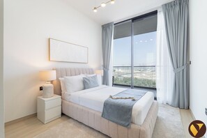 Apartamento de Luxo | Berços/camas para crianças, Wi-fi grátis, roupa de cama fornecida
