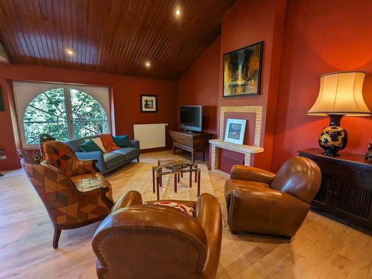 Charming Cottage With Heated Pool And Wi-fi In Nature - Charente