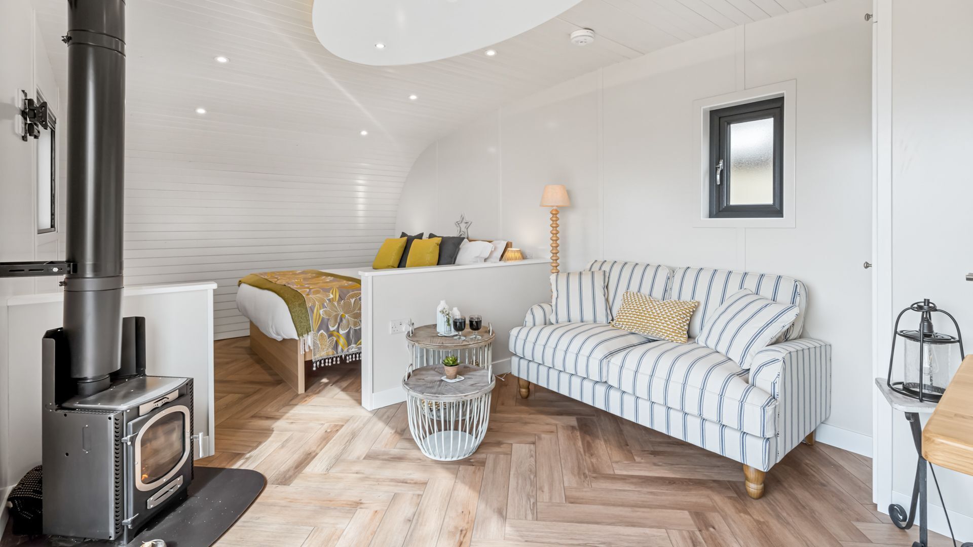 Wallhope Escape - Sleeps 6 Guests  In 3 Bedrooms - Chepstow