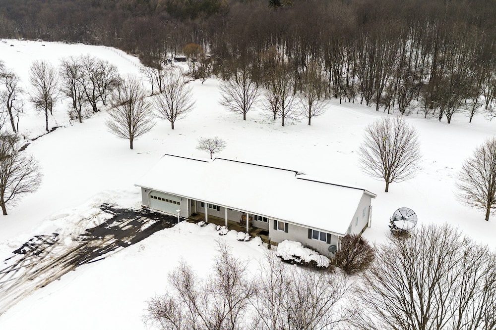 Home W/ Large Yard: 8 Mi To Holiday Valley Resort - State of New York