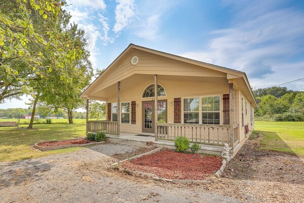 3 Mi To Arkansas River: Rural Family Home W/ Yard - Panama, OK