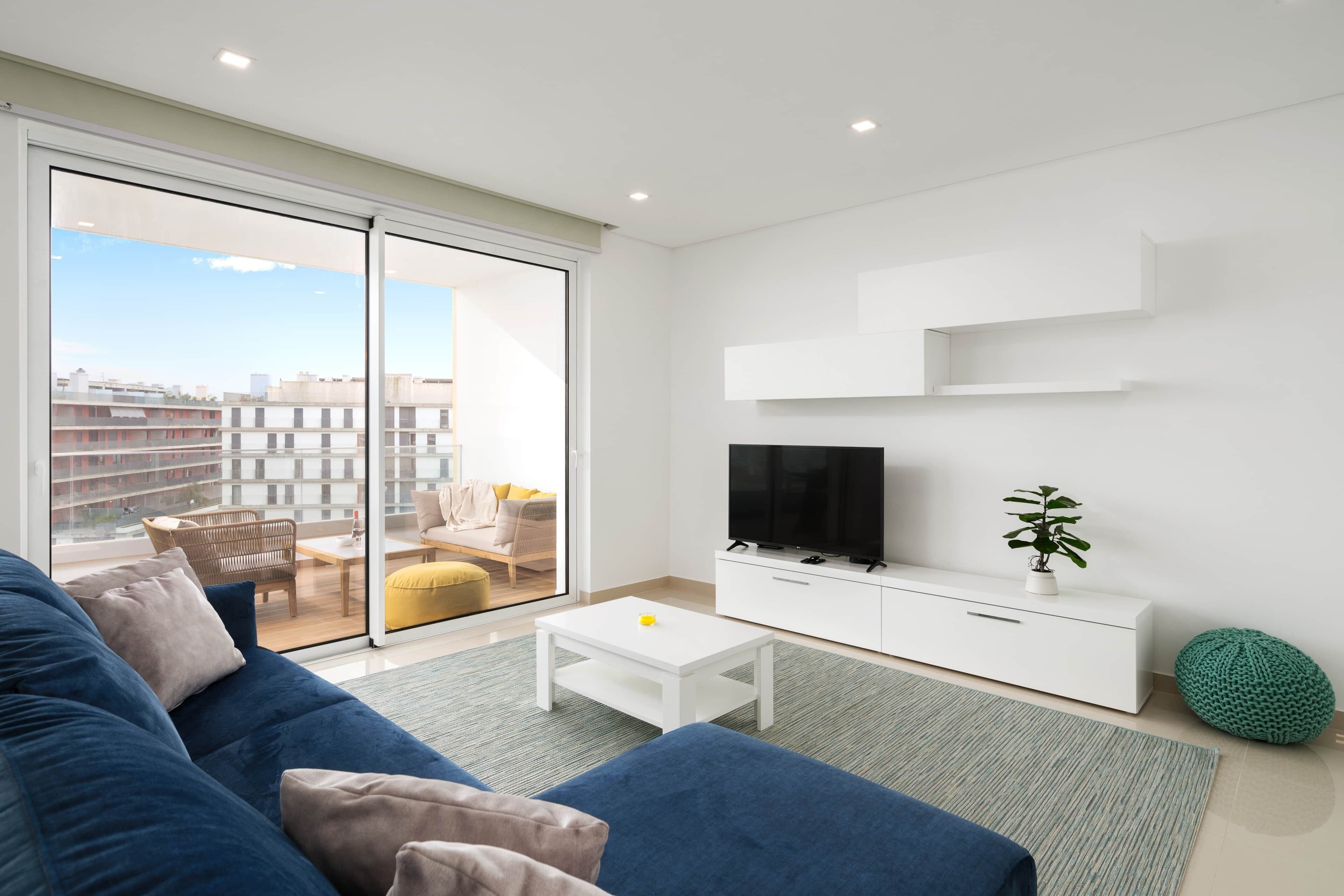 Bright Modern Seaside Apartment - Lagos