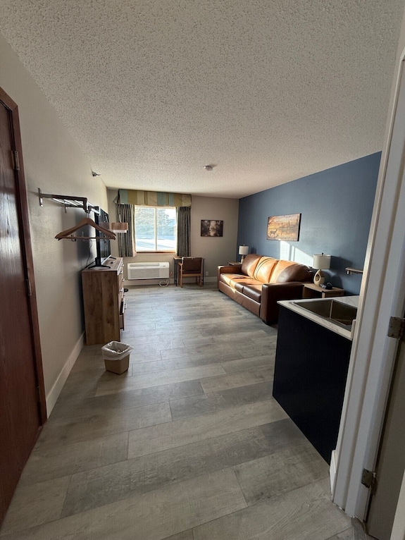 Clark Lake One-bedroom Suite | Gull Lake Chain - Minnesota