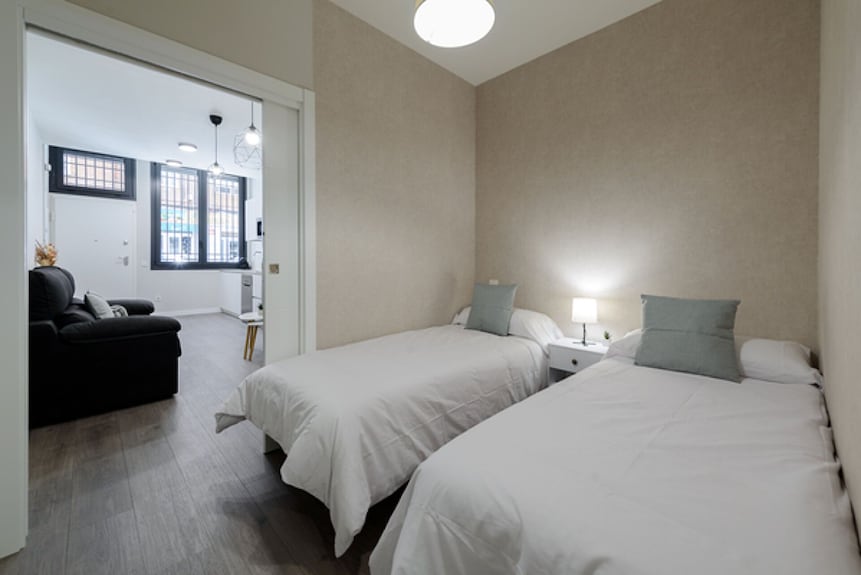 Torrejón Suites. Bajo 7 - Alcalá de Henares