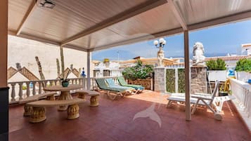 Apartamento, 2 quartos, varanda | Varanda