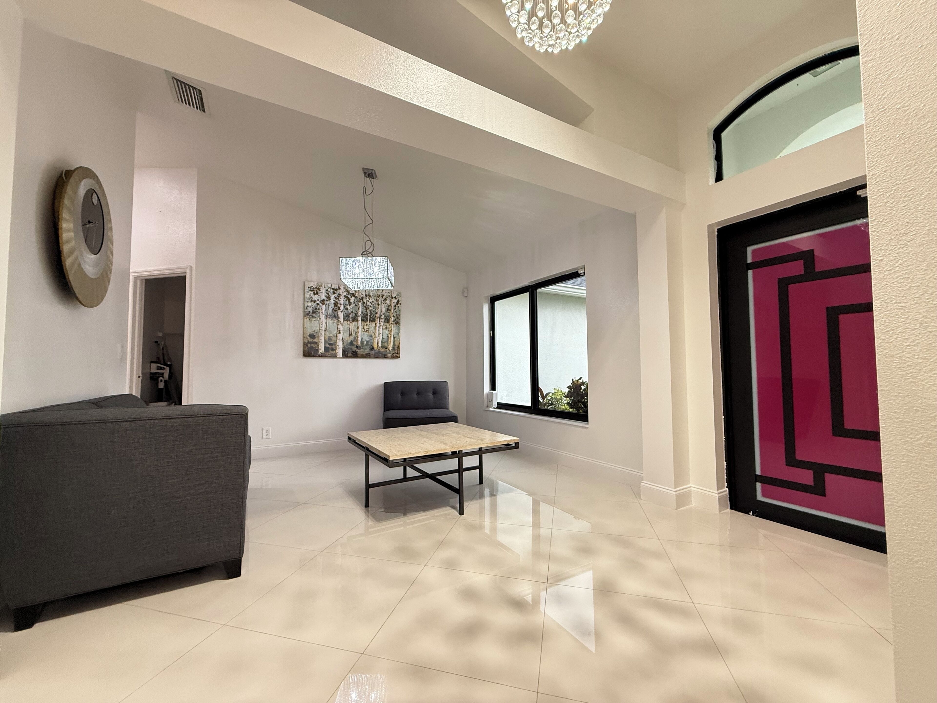 Lovely 3 Bedroom House, Fitness Room, Heated Pool, Kids Park, Barbecue Fire Pit - Port St. Lucie, FL