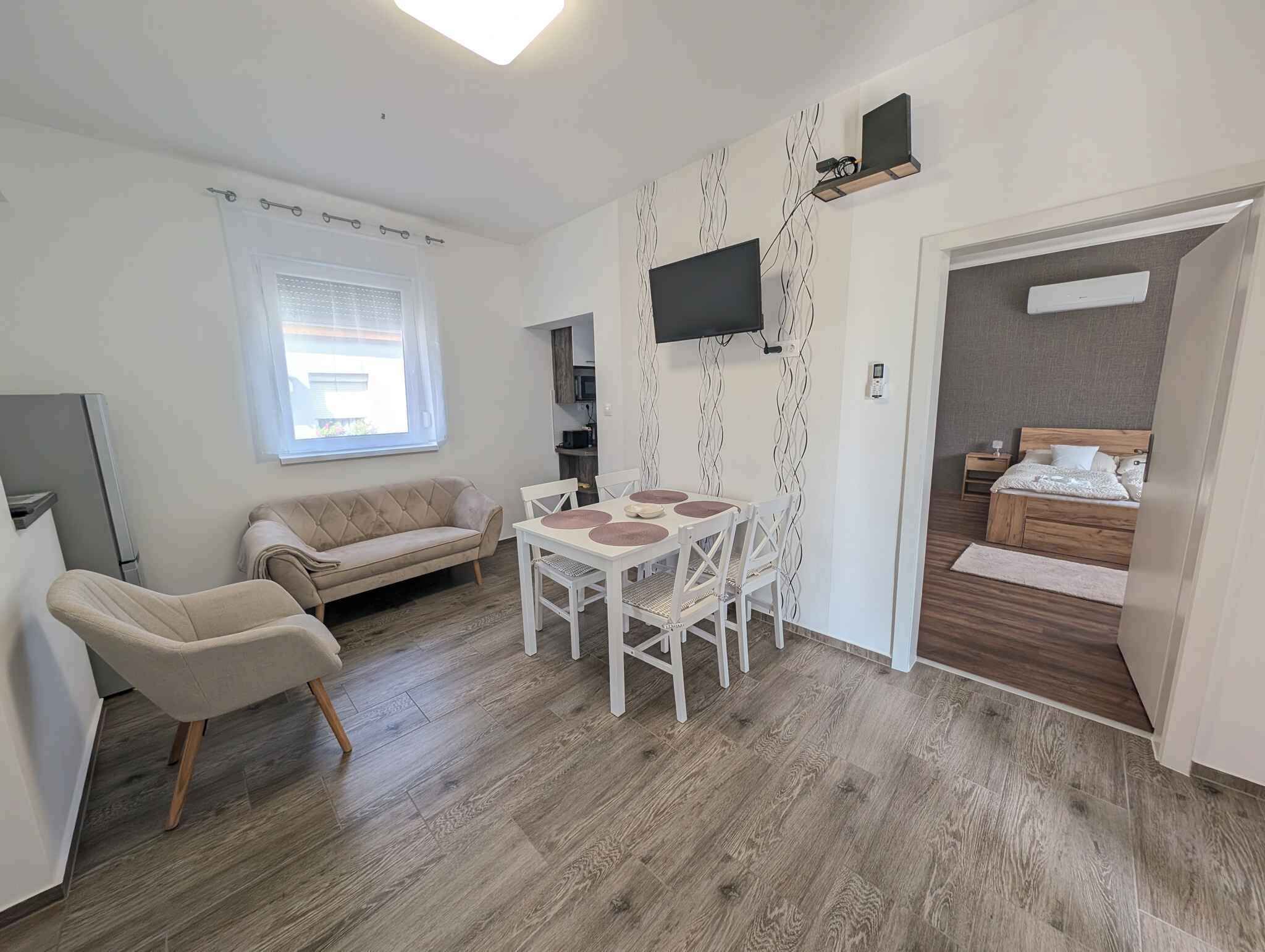 Holiday Home In The Town Centre With Air Conditioning And Wlan - Balatonmáriafürdő