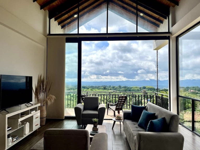 New!espectacular Chalet De Lujo Con Vistas De Lujo - Quimbaya