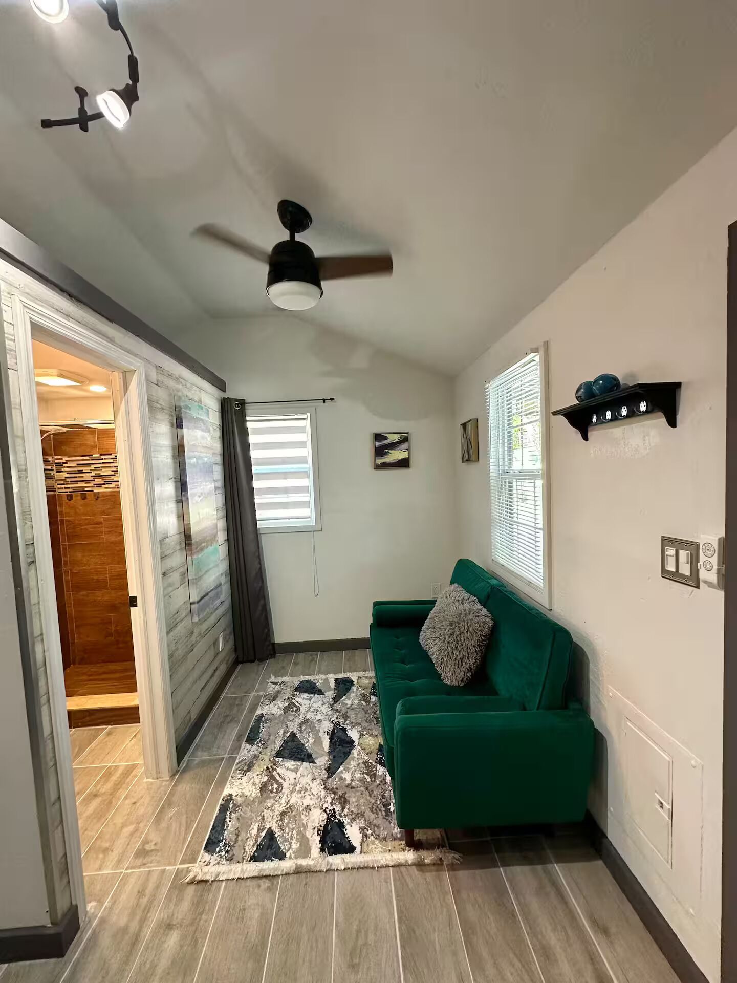 Lovely Tiny House With Ac In West Palm Beach - Palm Beach, FL