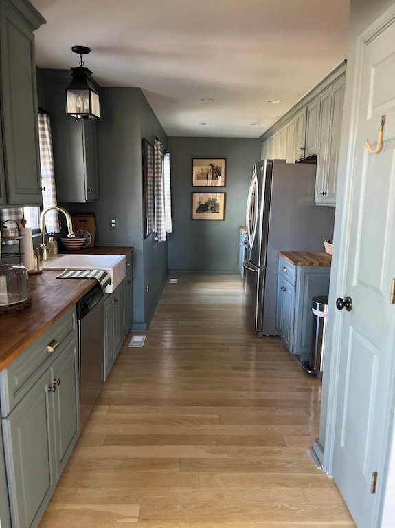 Welcoming Farmhouse On 10 Quiet Acres ~10 Min From Middleburg - Middleburg, VA