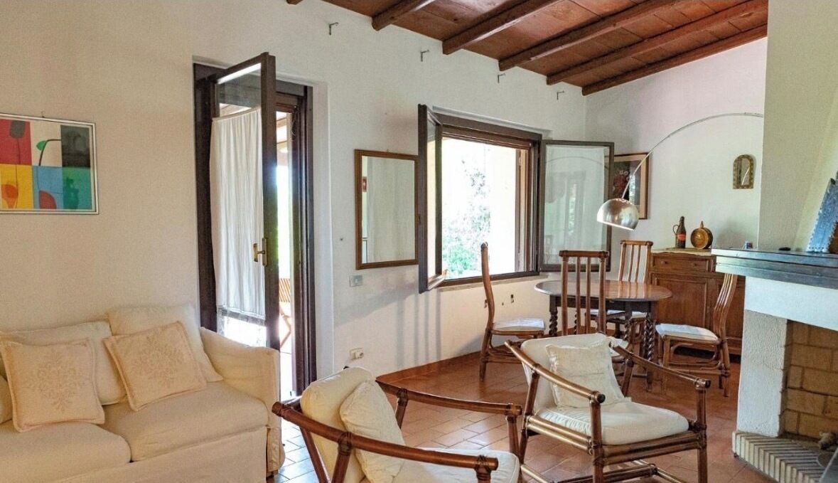 Villa Vanda - Seafront - Sleeps 6/8 - Costa Rei - Costa Rei