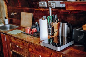 Cabine | Cozinha privada | Minifrigorífico, um micro-ondas, uma placa de cozinha