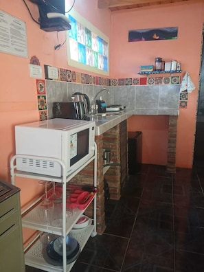 Casa Standard, 2 camas individuais, pátio, vista para a montanha | Cozinha privada