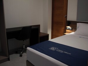 Quarto Individual Comfort | Secretária, secretária adequada para computadores portáteis