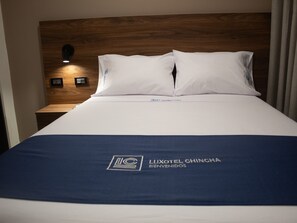 Quarto Individual Comfort | Secretária, secretária adequada para computadores portáteis