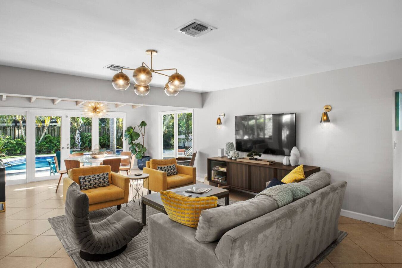 Mid-century Oasis | Resort Backyard | Near Beach - Fort Lauderdale, FL