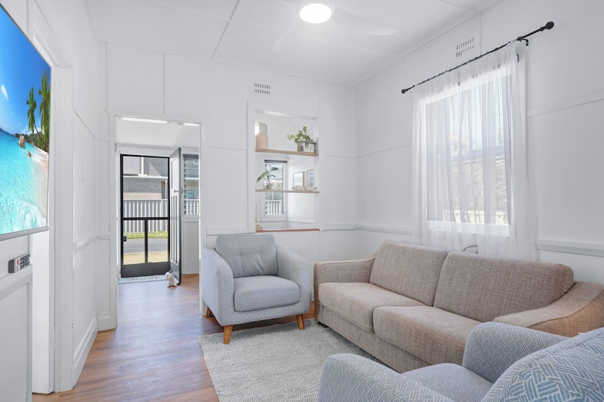 Fisherman's Cottage - Walk To Pub, Club And River! - Harrington