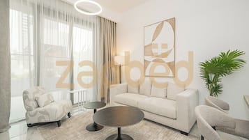 Apartamento, varanda, Vista para a cidade | Sala de estar