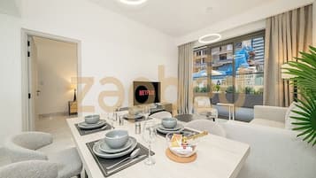 Apartamento, varanda, Vista para a cidade | Sala de estar