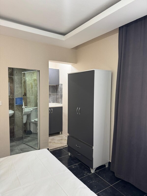 Estúdio, vista para a praia | Secretária, Wi-fi grátis 