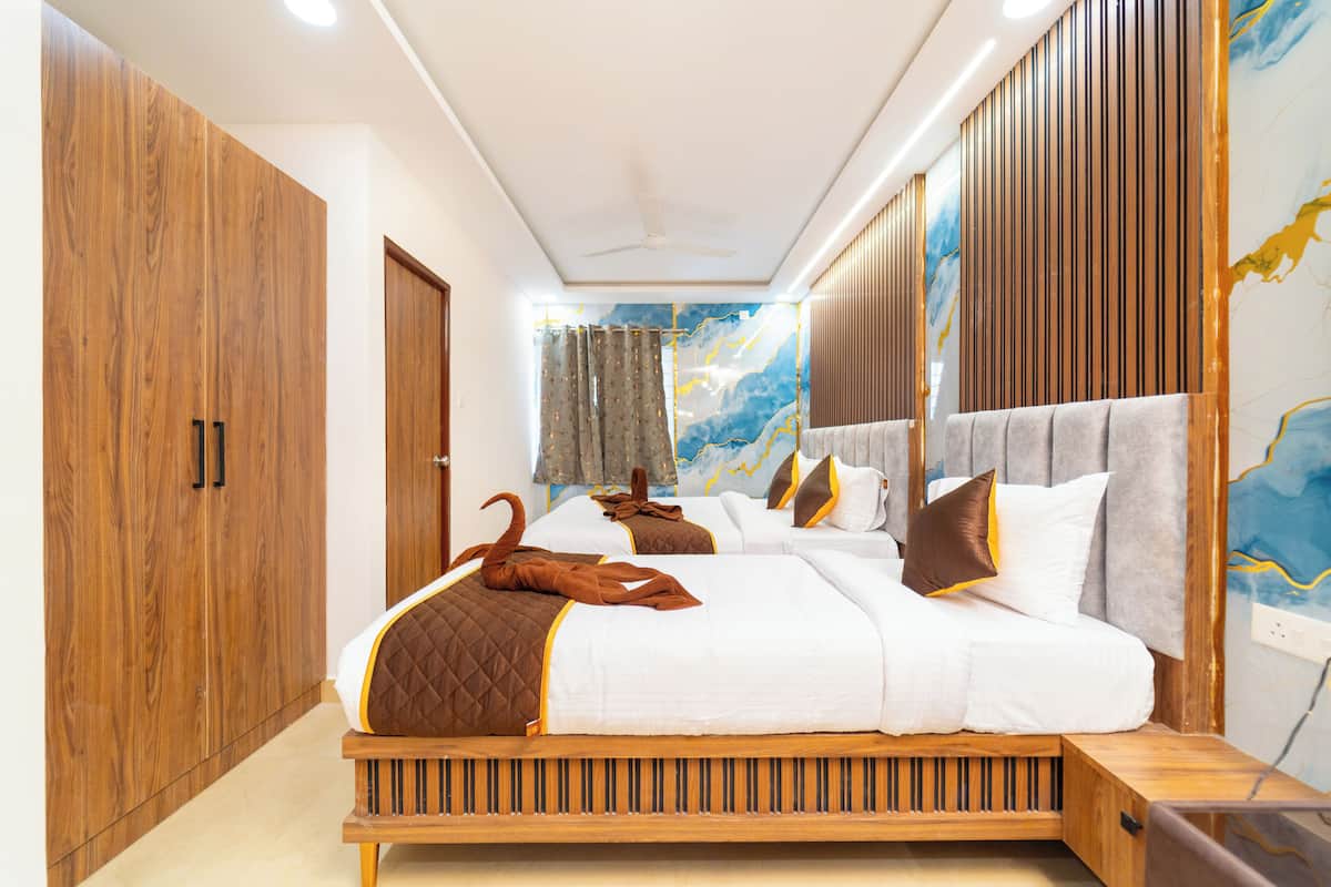 Quarto triplo família | Roupas de cama premium, edredons de pluma