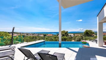 Villa | 4 quartos