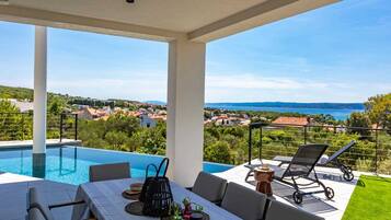 Villa | 4 quartos