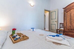 Villa Familiar, 4 quartos, junto à montanha (Villa La Licciola) | 4 quartos, secretária adequada para computadores portáteis 