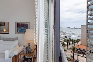 Apartamento Comfort, Vista para a cidade | Interior