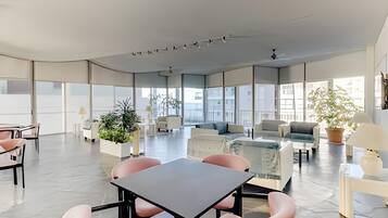 Apartamento Comfort, Vista para a cidade | Interior