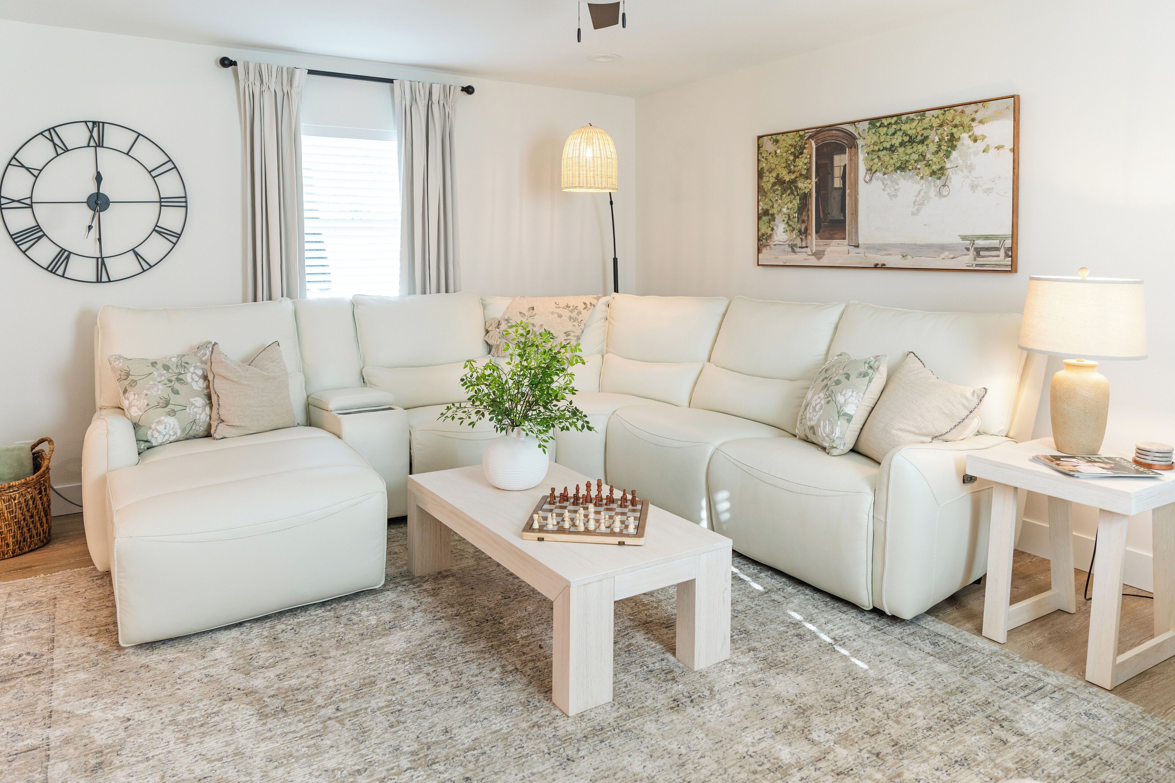 New Luxury Stay. Backyard Games. Near Siesta Key. - Sarasota, FL