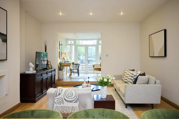 Kensington Garden Flat With Office - Londen
