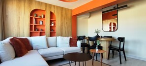 Dúplex Panorâmico, vista para o mar | Cortinas/cortinados opacos, ferro/tábua de engomar, Wi-fi grátis