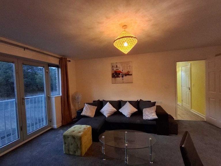 Central Coventry 2-bed Flat Business & Leisure - Coventry