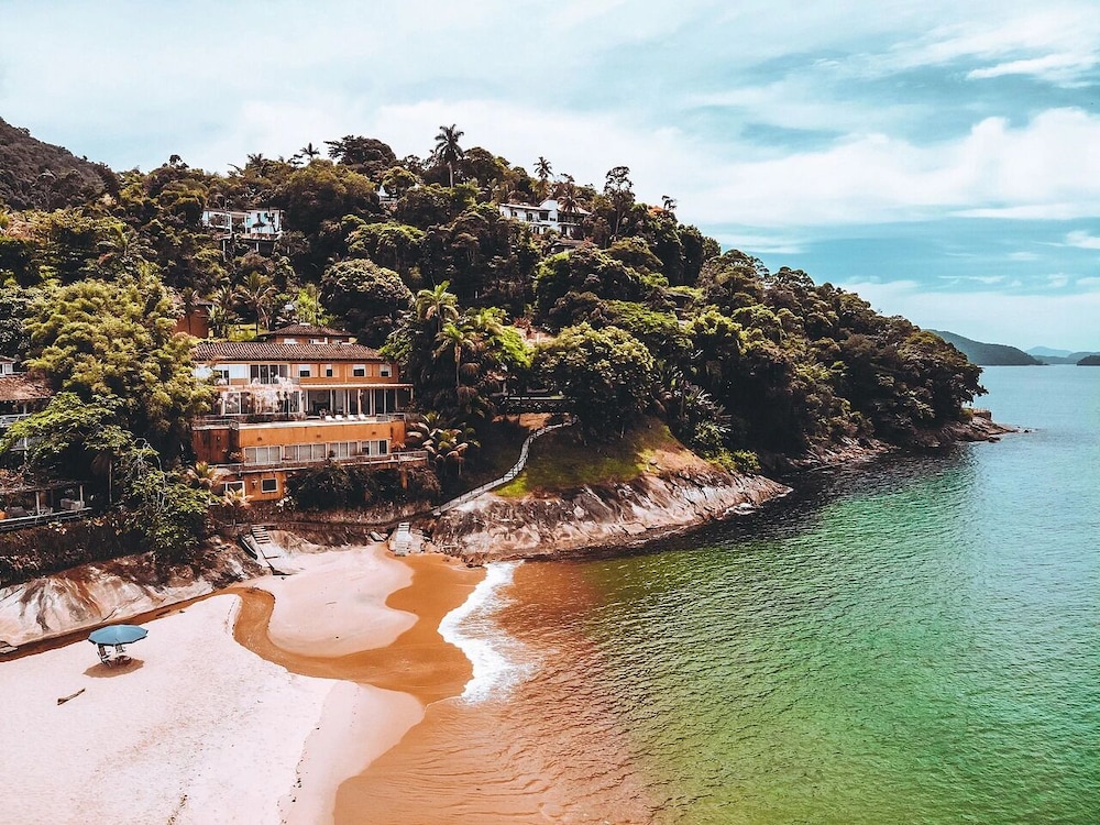 Red Beach Mansion - Angra dos Reis