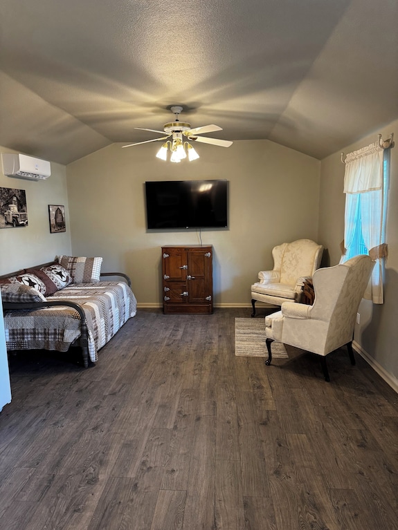 Cozy Cabin In Peaceful Glen Rose With Ac Fully Furnished - Dinosaur Valley State Park, Glen Rose