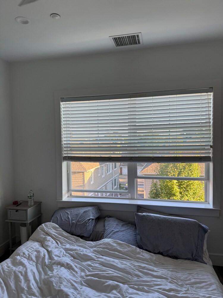 Charming 2-bedroom apartment close to Ryder Cup in Farmingdale with ...