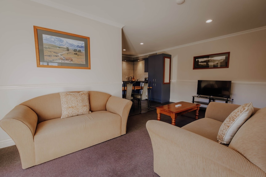 Alpine Springs Motel | Unit 8 -