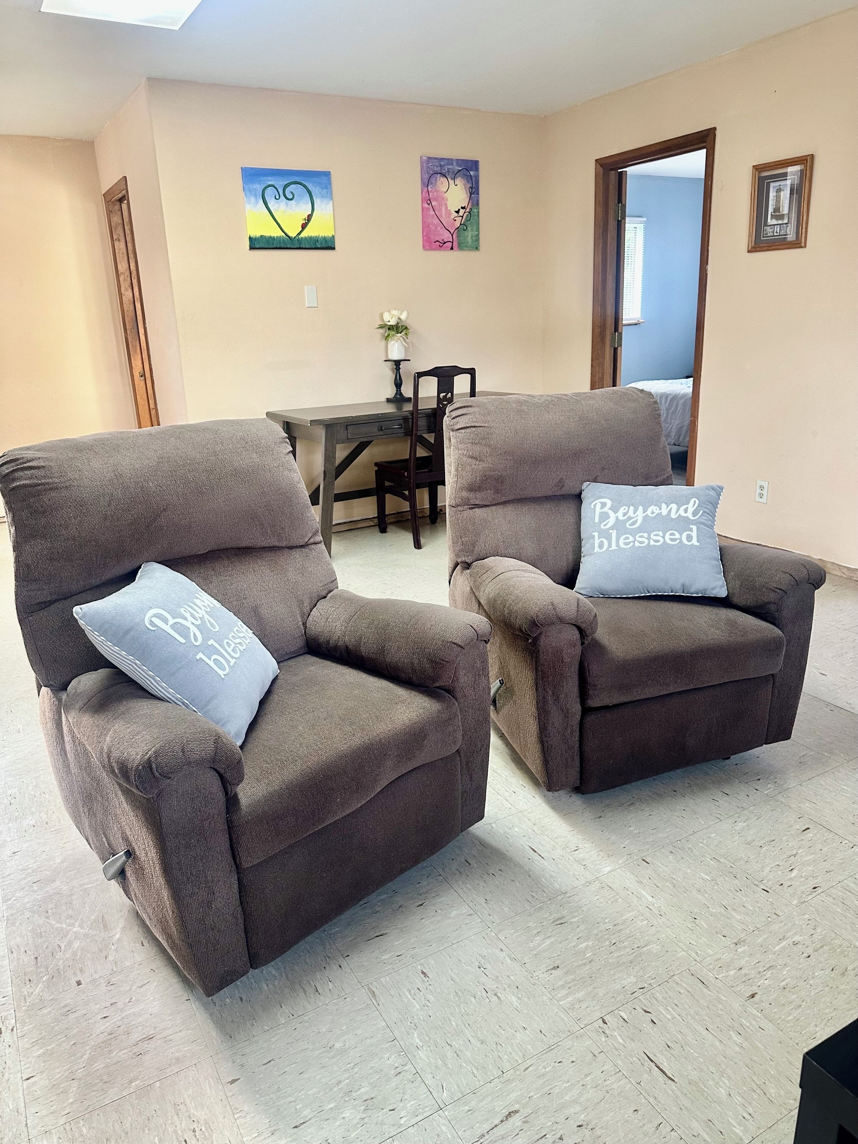 Upstairs Getaway On Spacious Lot Close To Scenic Pebble Beach Drive. - Crescent City, CA