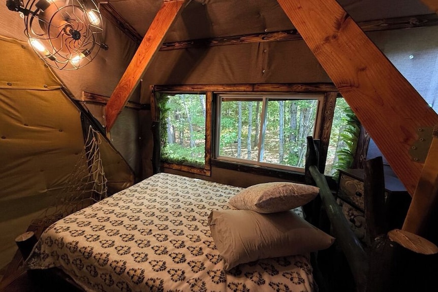 Charming Treehouse In Remote Location - Vermont