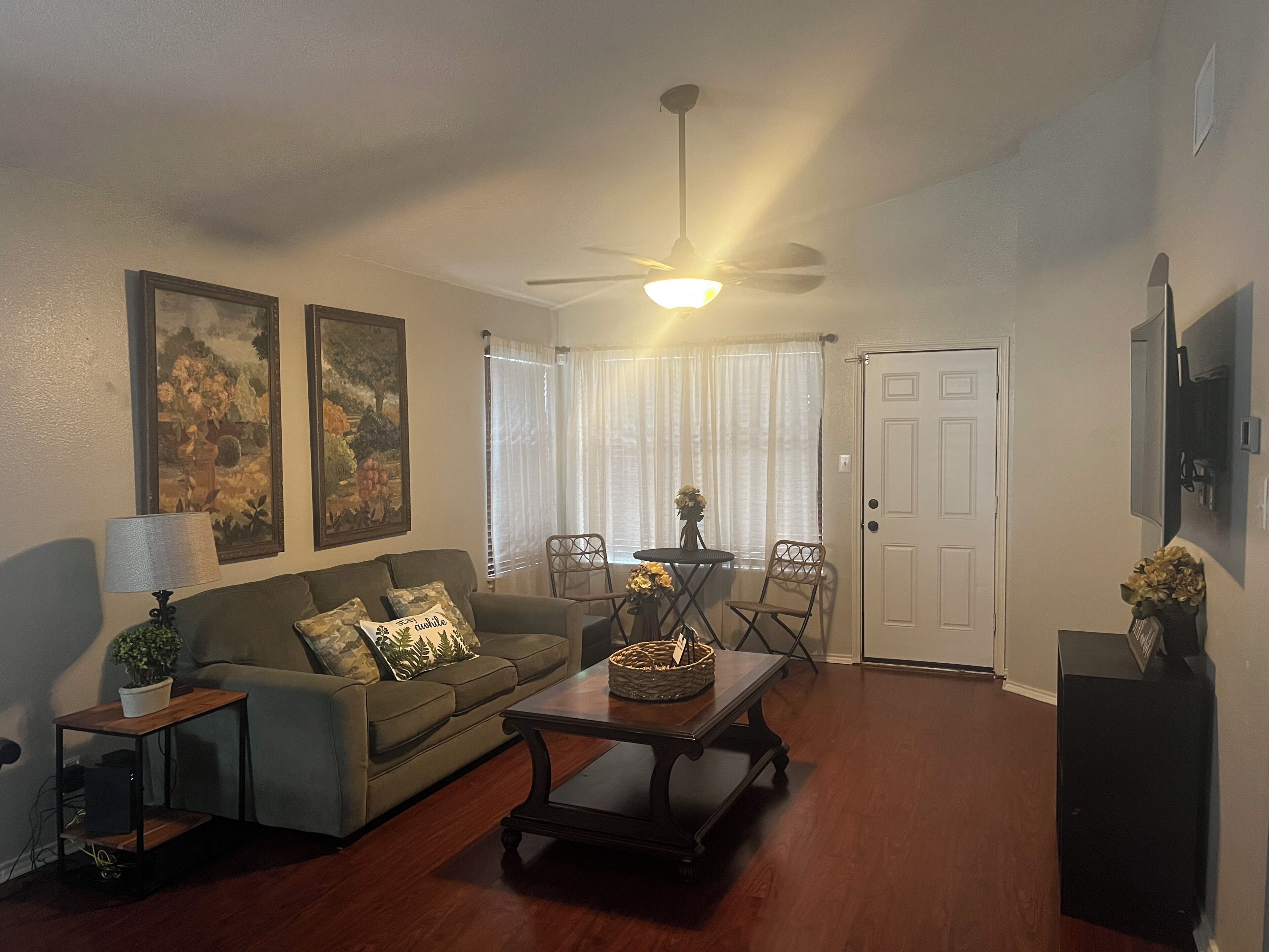 Family-friendly 2bedroom/2bathroom Getaway Close To Theme Parks, Utsa, & Dining. - 聖安東尼奧